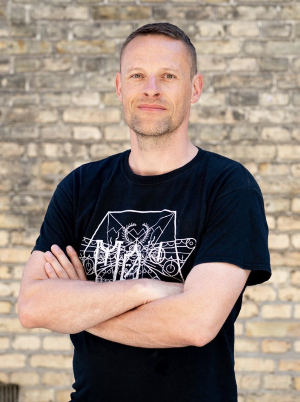 "Vil du være venlig at smøge ærmet op?" Vaccinerne og dansen mellem ...