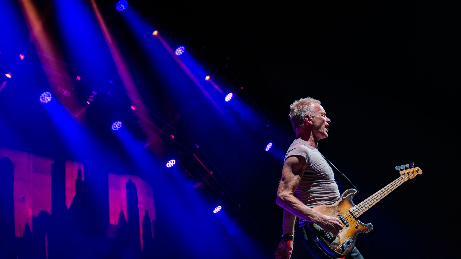 Sting i nærmest surrealistisk form