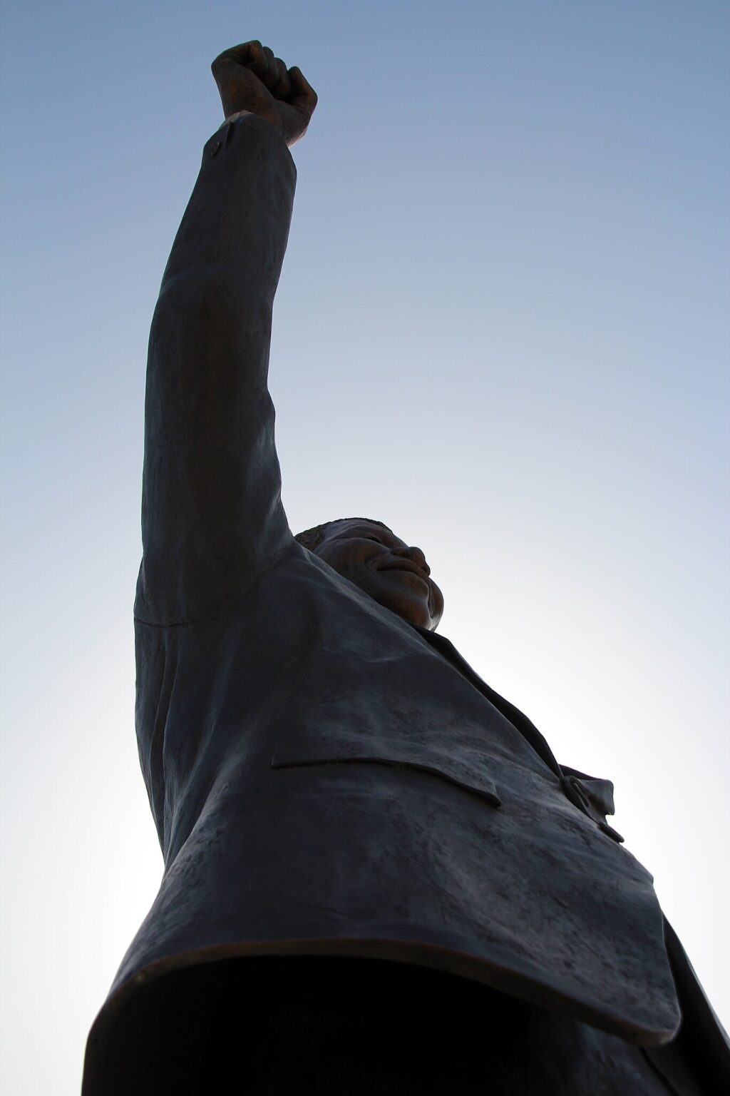 Mandelas statue i Ramallah • POV International