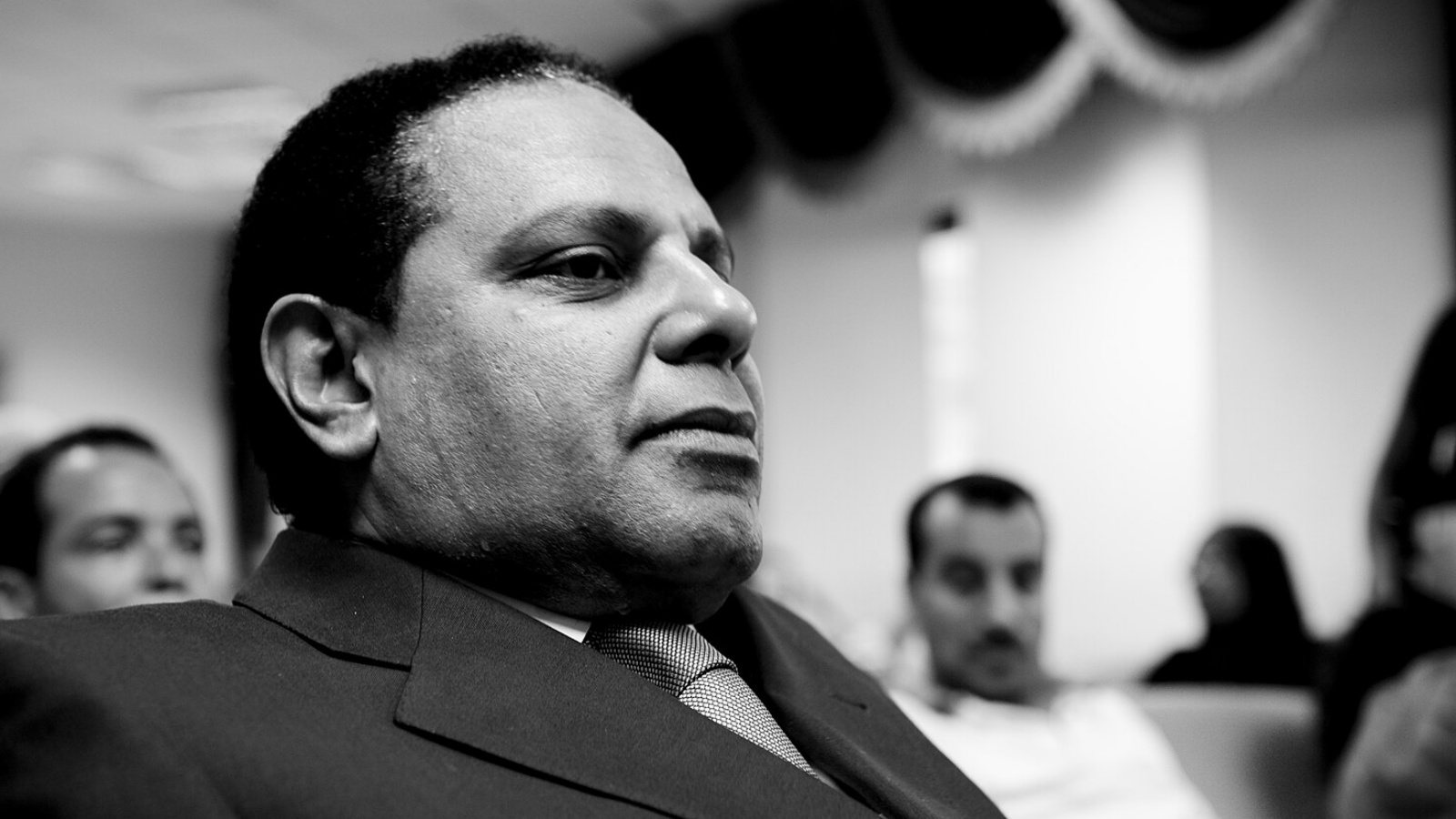 Alaa al-Aswany: Det vigtigste er at bevare sin selvrespekt
