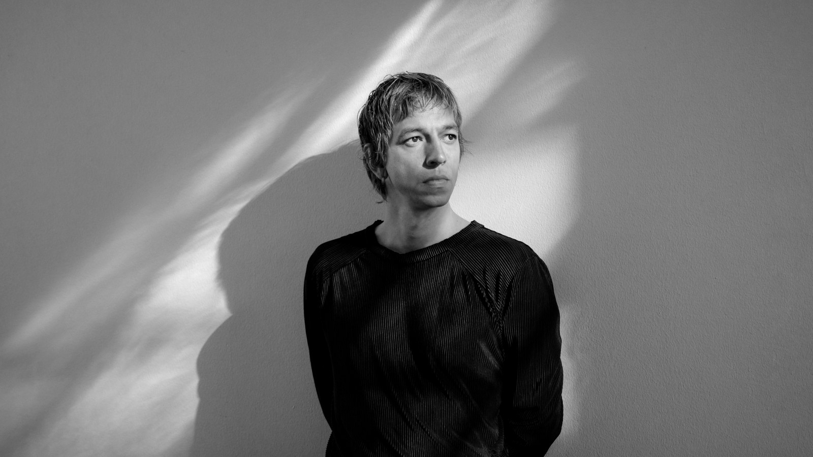 Instruktøren bag “Mors drenge”: Kan det virkelig passe, at Adrian ...